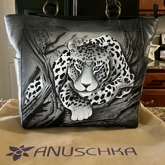 Anuschka | Bags | Nwot Anuschka 0 Hand Painted Full Grain Leather Tote ...